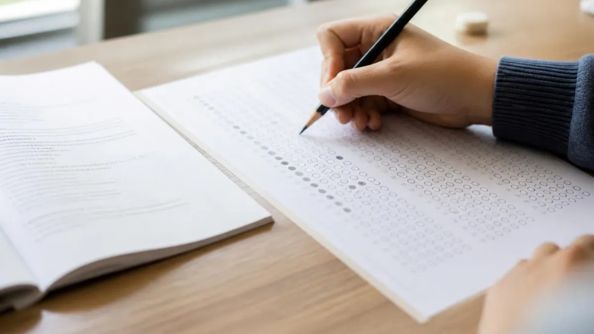 English grammar test: Advanced Grammar Resources 2026 June 🗨️